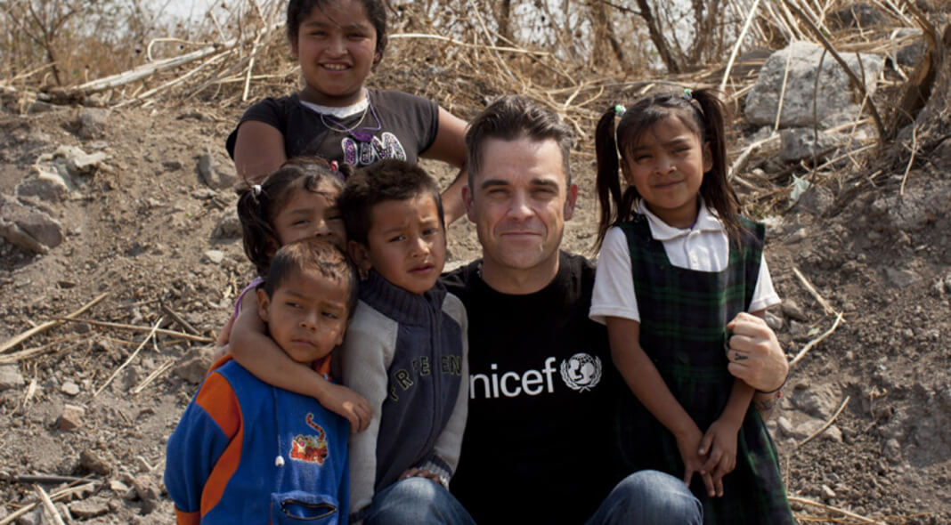 As pressure rises on Robbie Williams and UNICEF over Israel gig ...