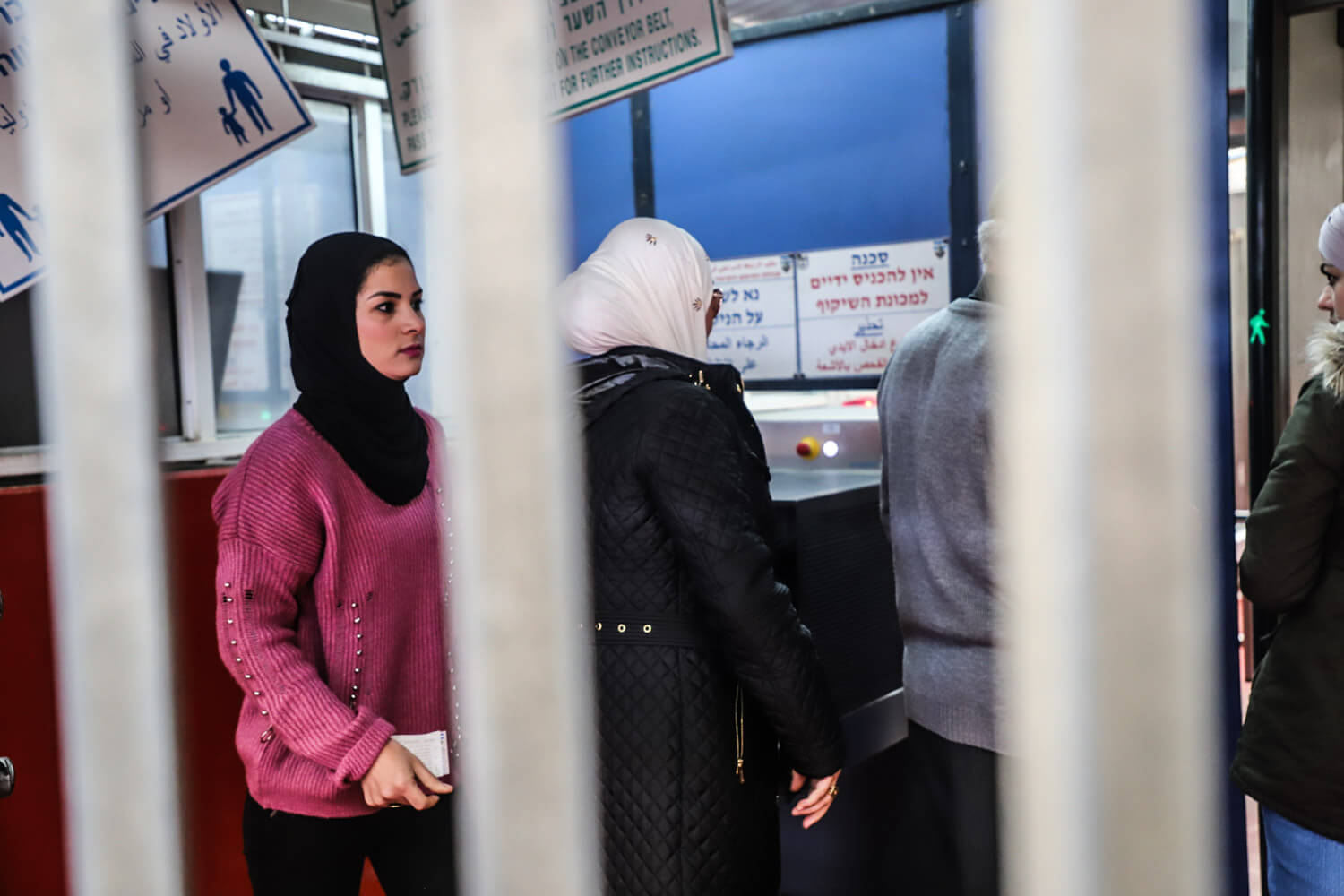 Qalandia: How Palestinians experience the largest Israeli checkpoint ...