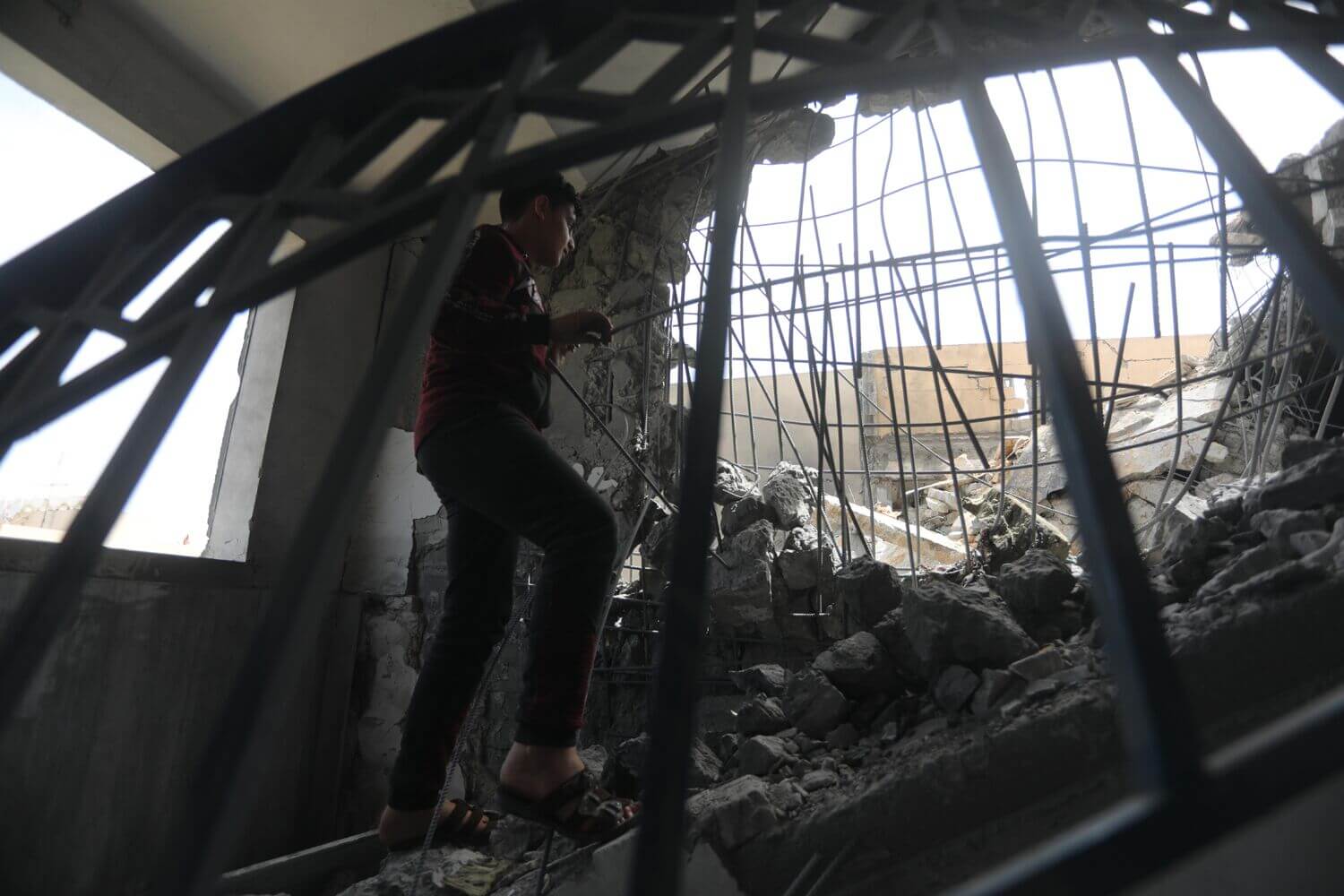 ‘Watch my proficiency in toppling your 7-story building’ — Israeli ...