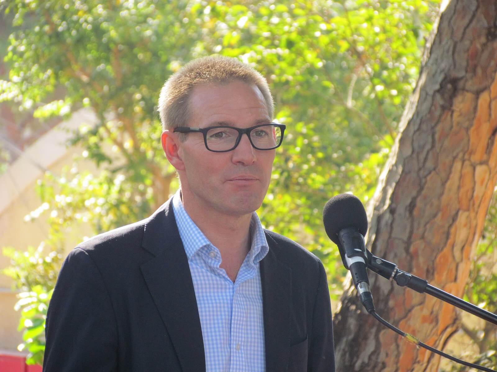 Neil Wigan should apologize to Palestinian citizens of Israel too ...