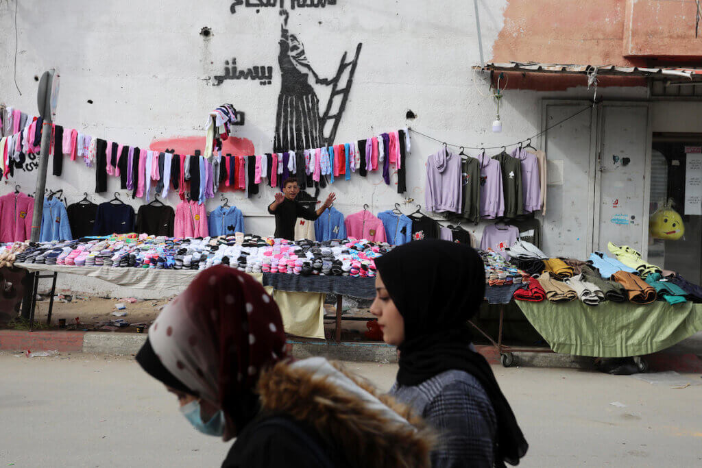‘I was shocked at the prices,’ inflation causes hikes at Gaza’s markets ...