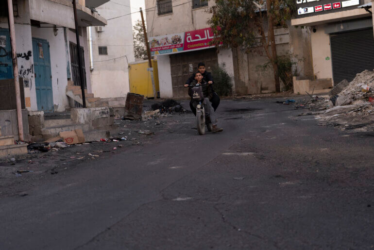 ‘Our weapons are legitimate’: the Aqbat Jabr Brigade emerges – Mondoweiss